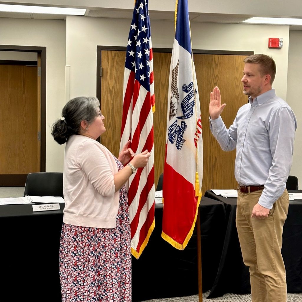 Ethan Anderson sworn in as Mayor of West Liberty | Discover Muscatine